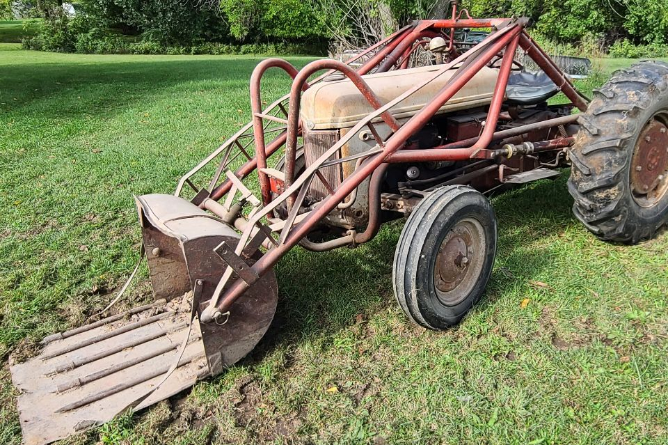 SOLD - 1946 Ford 2N Tractors Less than 40 HP | Tractor Zoom