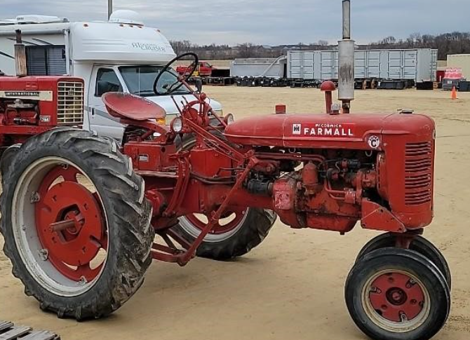 SOLD - Farmall Super C Tractors Less than 40 HP | Tractor Zoom