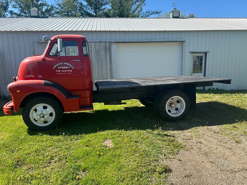 1953 Chevrolet 5400 Other Equipment For Sale with 21,900 mi | Tractor Zoom