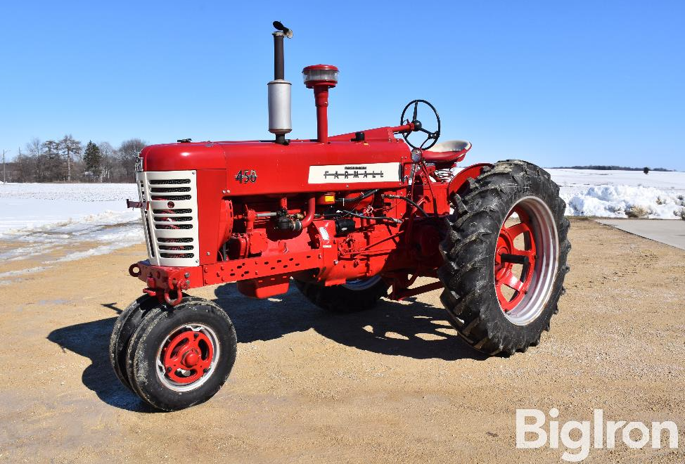 SOLD - 1957 International Harvester 450 Tractors 40 to 99 HP | Tractor Zoom