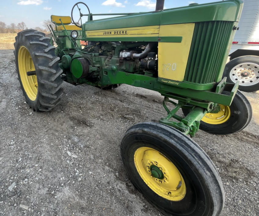 SOLD - 1957 John Deere 720 Tractors 40 to 99 HP | Tractor Zoom
