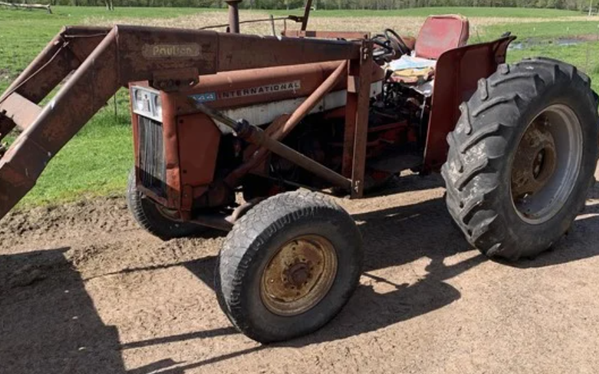 SOLD - 1968 International Harvester 444 Tractors 40 to 99 HP | Tractor Zoom