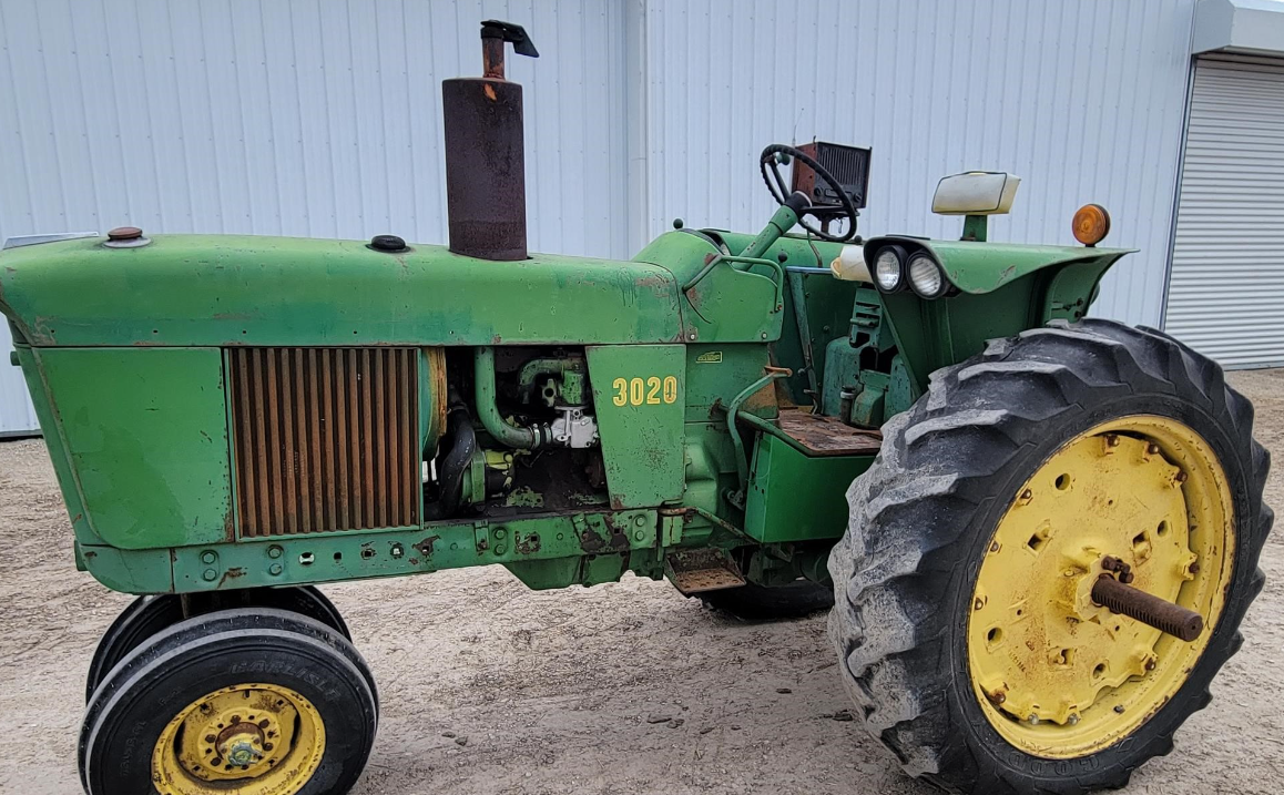 SOLD - 1970 John Deere 3020 Tractors with 2,751 Hrs | Tractor Zoom