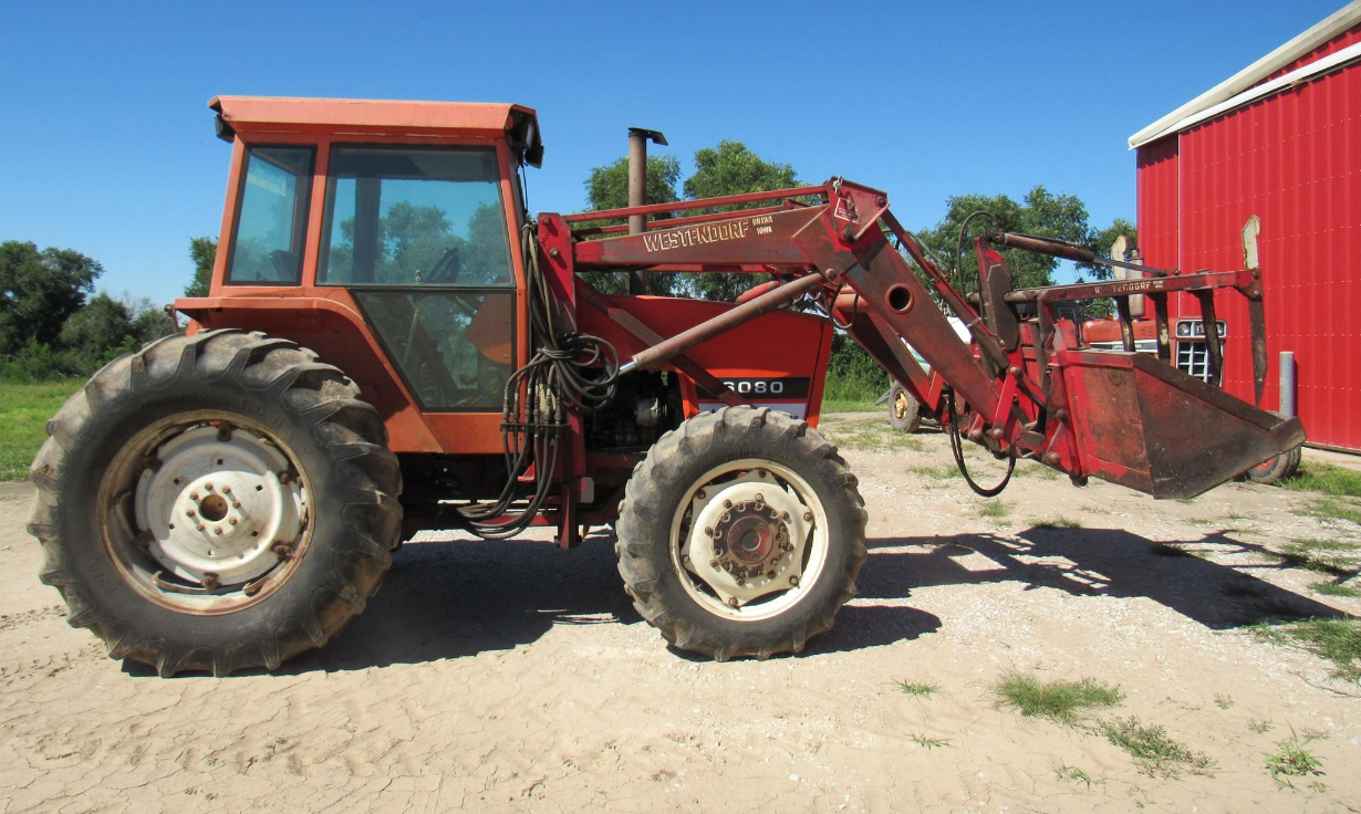 SOLD - 1981 Allis Chalmers 6080 Tractors 40 to 99 HP | Tractor Zoom