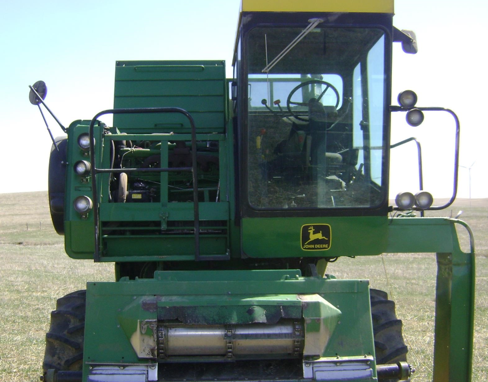 SOLD - 1982 John Deere 4420 Combines Other | Tractor Zoom