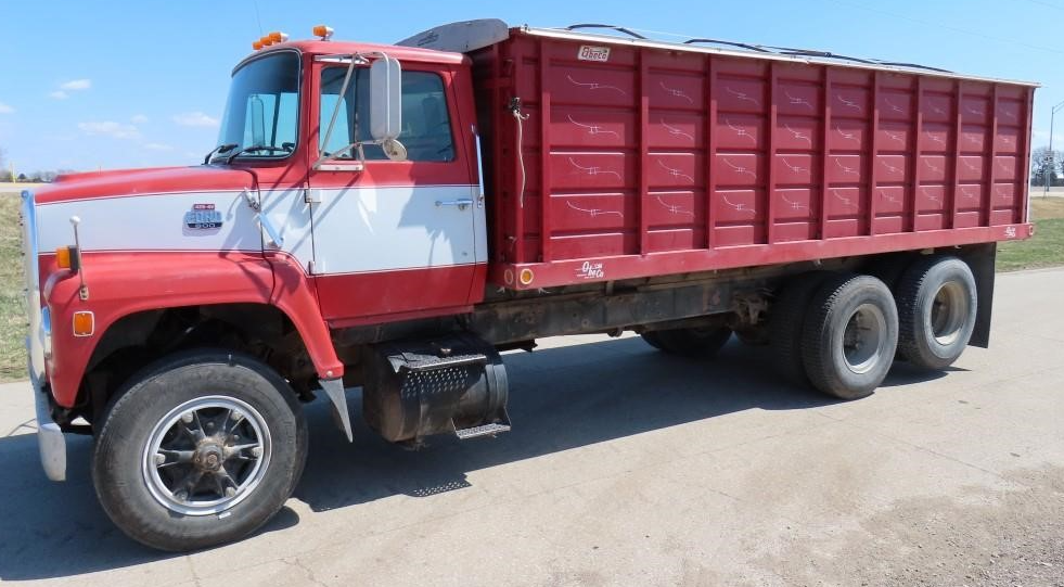 SOLD - 1984 Ford LN800 Other Equipment Trucks | Tractor Zoom