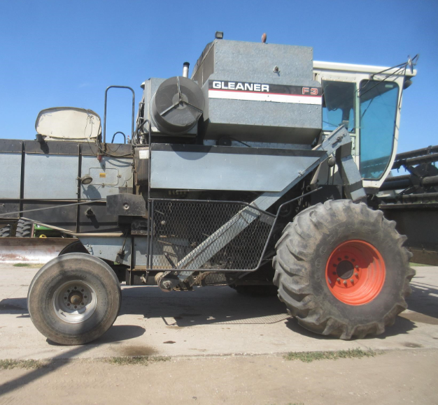 SOLD - 1984 Gleaner F3 Combines Other | Tractor Zoom