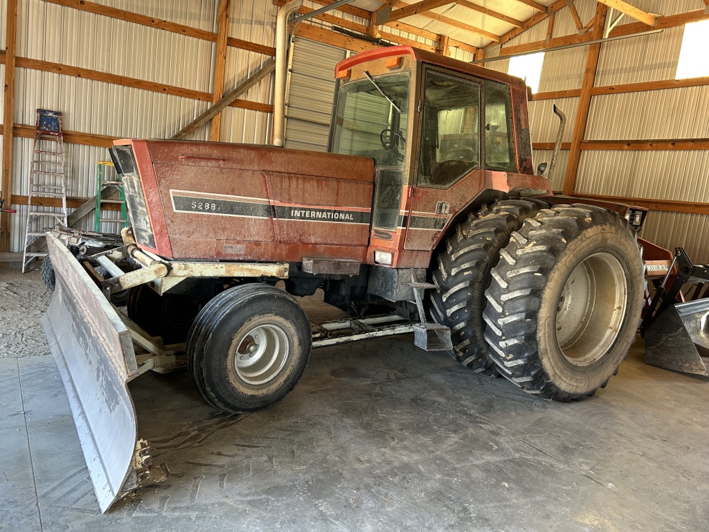 SOLD - 1984 International Harvester 5288 Tractors with 177 HP | Tractor ...