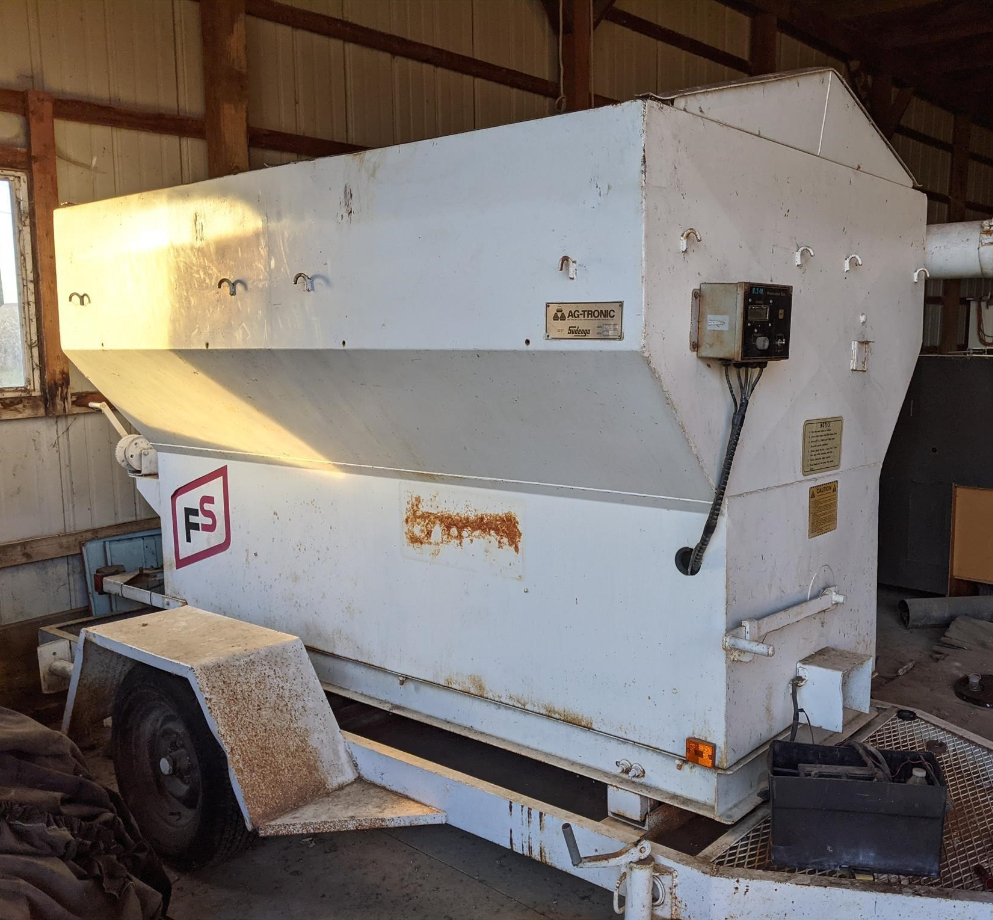 SOLD - 1984 Sudenga 810RV-84 Planting Seed Tenders | Tractor Zoom