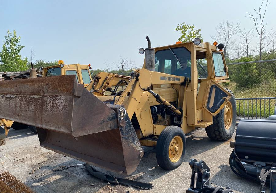 SOLD - 1985 Ford 545A Tractors with 2,245 Hrs | Tractor Zoom