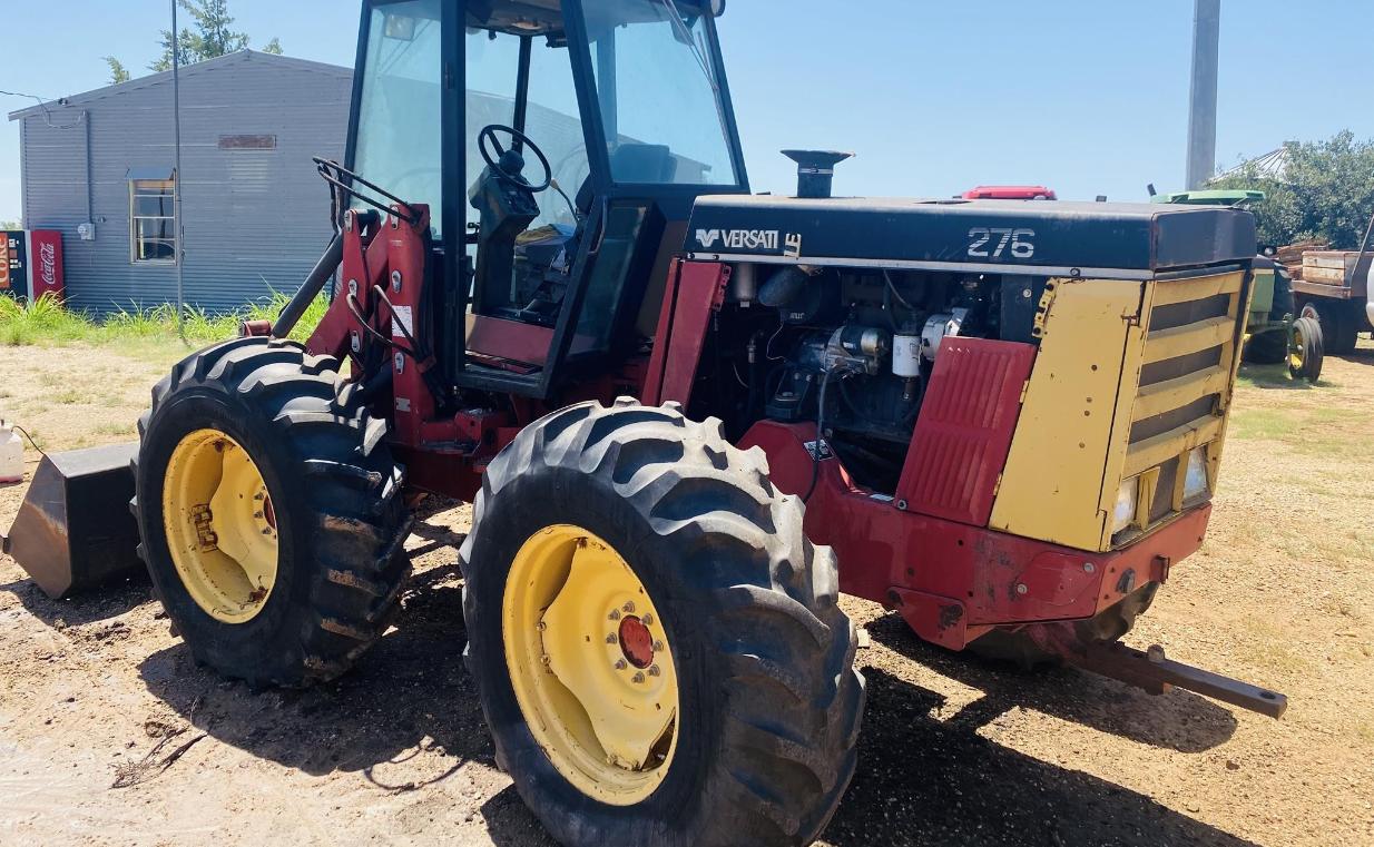 SOLD - 1988 Versatile 276 Tractors 100 to 174 HP | Tractor Zoom