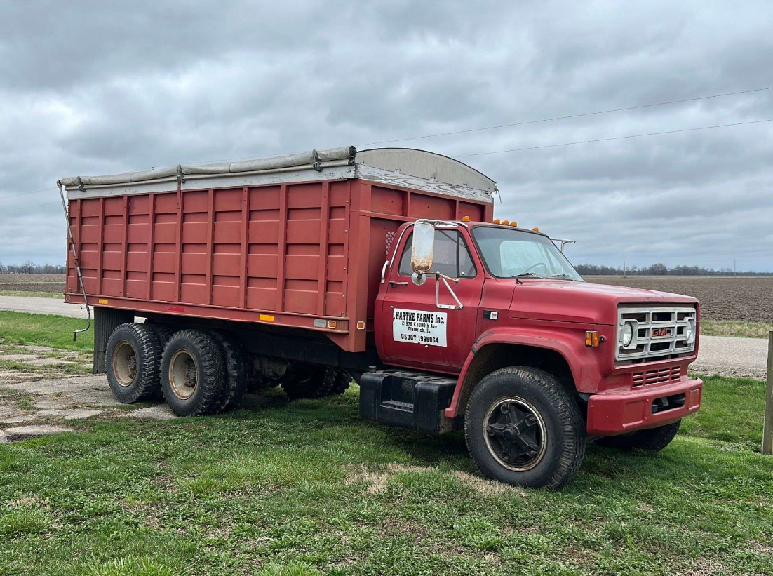 SOLD - 1989 GMC 7000 Other Equipment with 131,153 mi | Tractor Zoom
