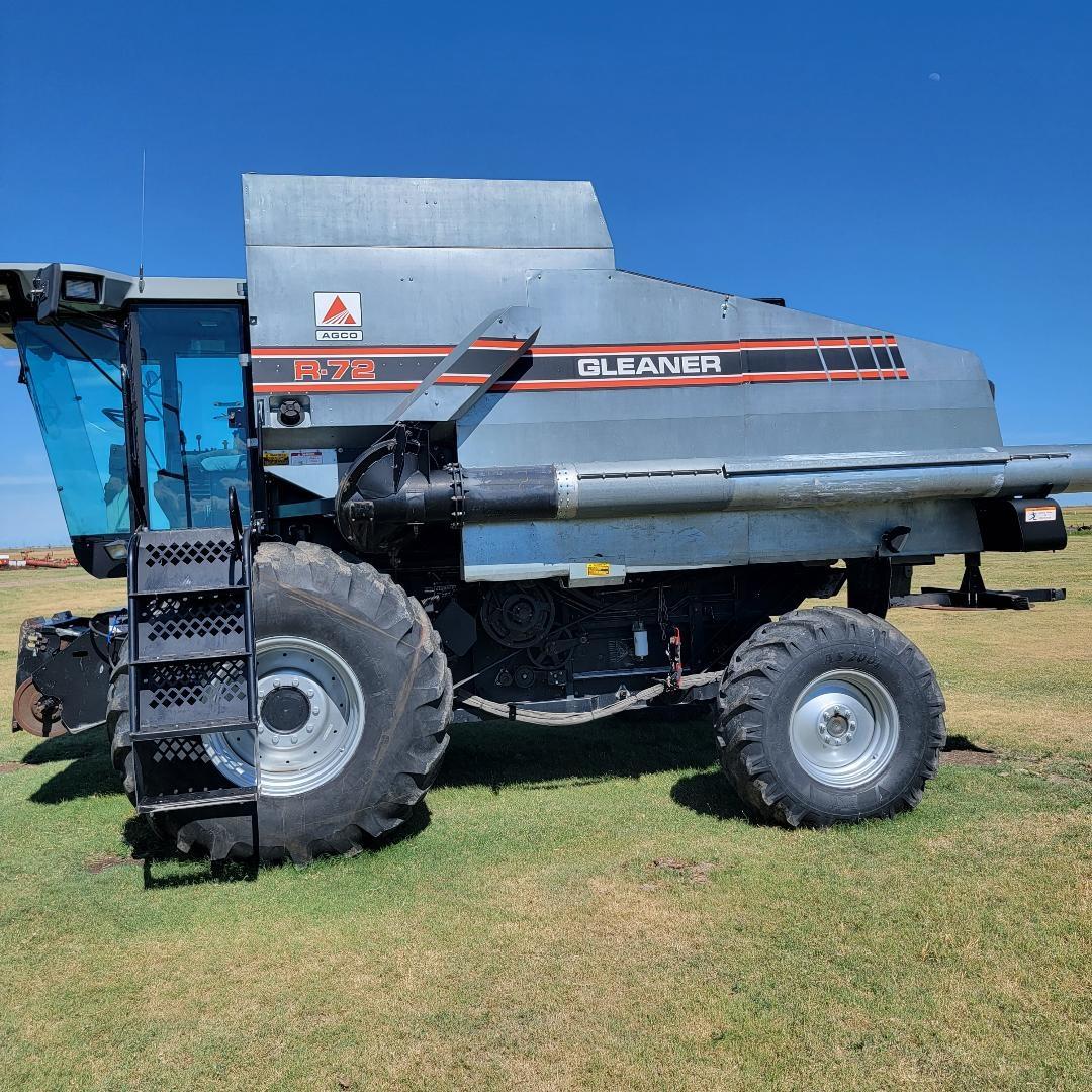 SOLD - 1992 Gleaner R-72 Combines Other | Tractor Zoom