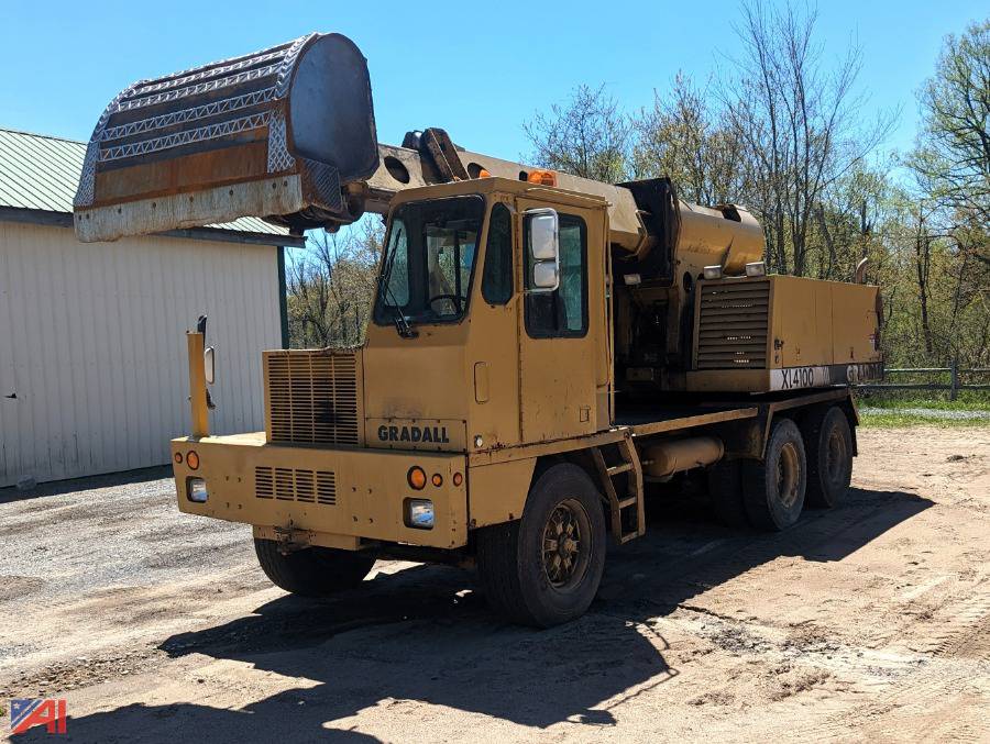 SOLD - 1995 Gradall XL4100 Construction Wheel Excavators | Tractor Zoom