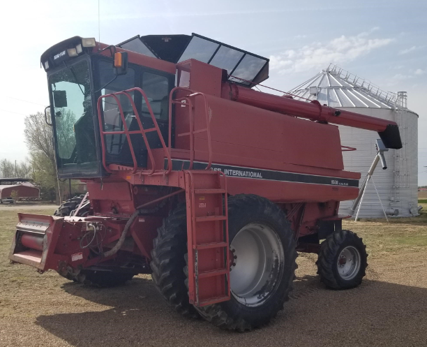 1996 Case IH 1688 Combines Class 5 for Sale | Tractor Zoom