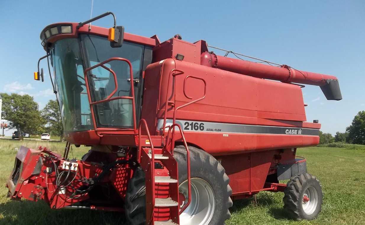1996 Case IH 2166 Combines Class 5 for Sale | Tractor Zoom