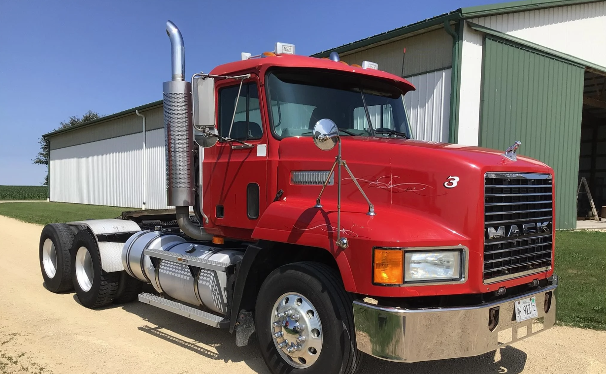 1999 Mack CH613 Other Equipment Trucks for Sale | Tractor Zoom
