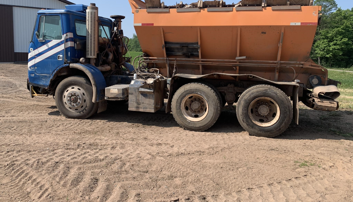 1999 Volvo WX64 Other Equipment Trucks for Sale | Tractor Zoom