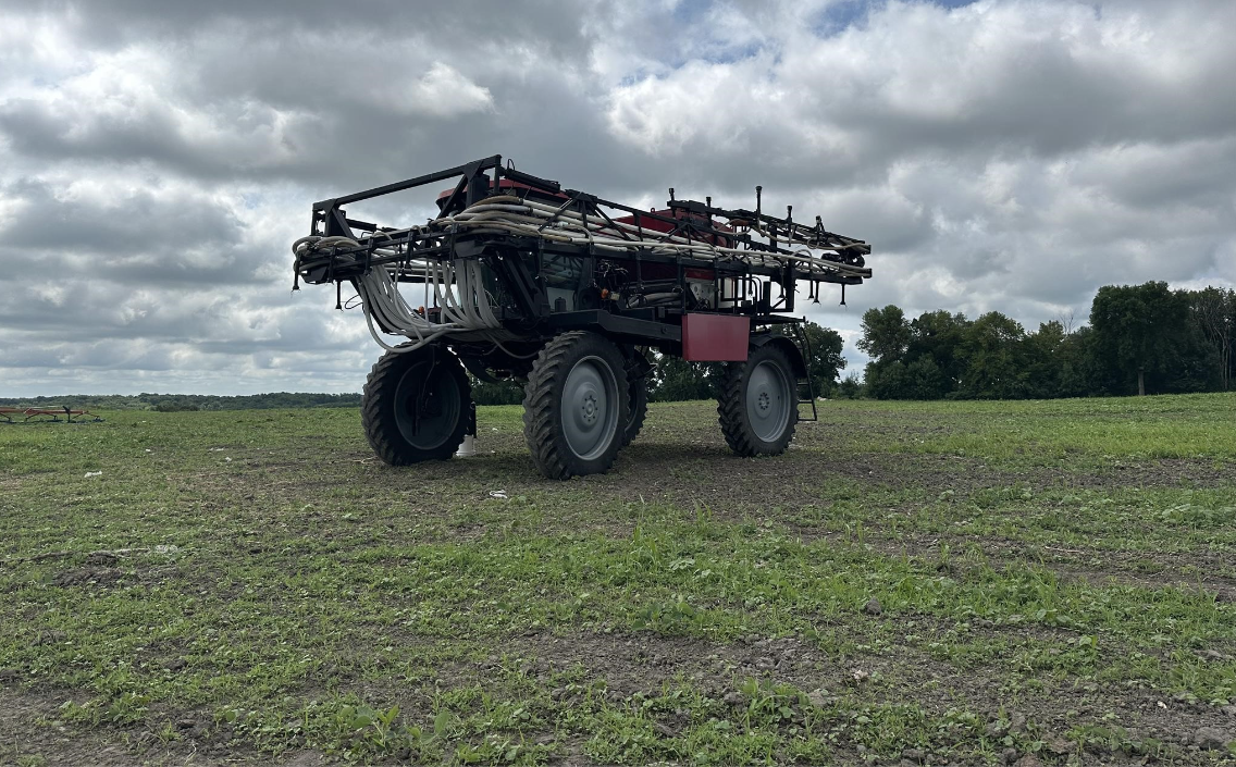 SOLD - 1999 Walker 44 Chemical Applicators Sprayers - Self Propelled ...