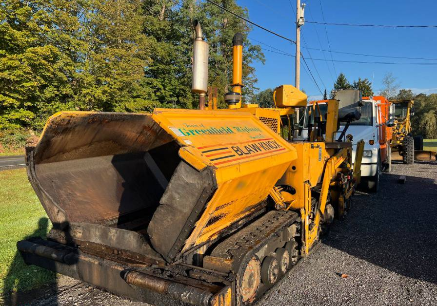 2000 Blaw Knox PF4410 Construction Asphalt Pavers for Sale | Tractor Zoom