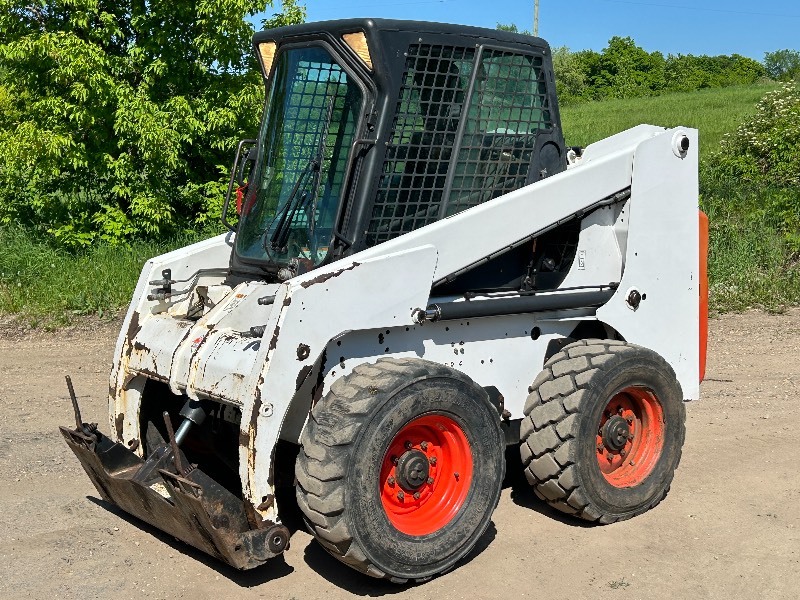 SOLD - 2001 Bobcat 863 Construction Skid Steers | Tractor Zoom
