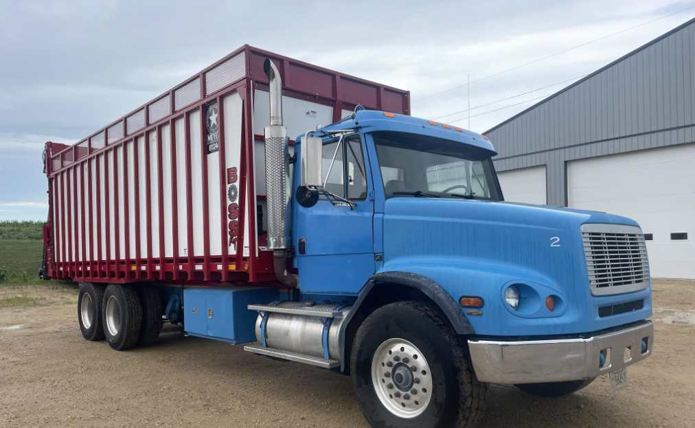 2001 Freightliner FL112 Other Equipment Trucks for Sale | Tractor Zoom