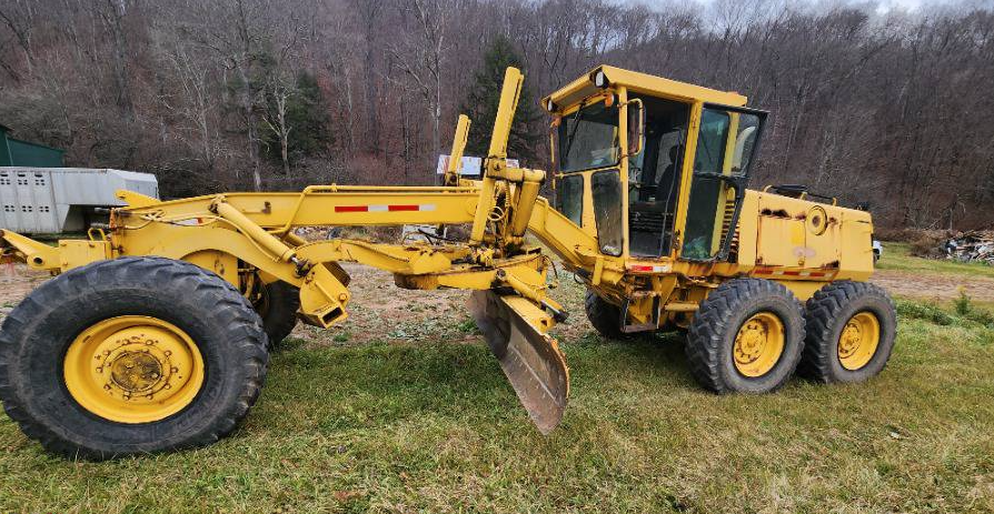 SOLD - 2002 Galion 850B Construction with 5,607 Hrs | Tractor Zoom