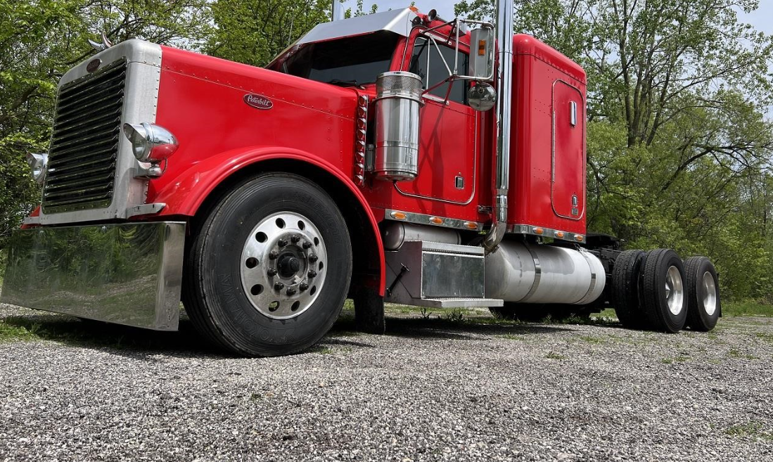 SOLD - 2003 Peterbilt 379 Other Equipment with 800,692 mi | Tractor Zoom