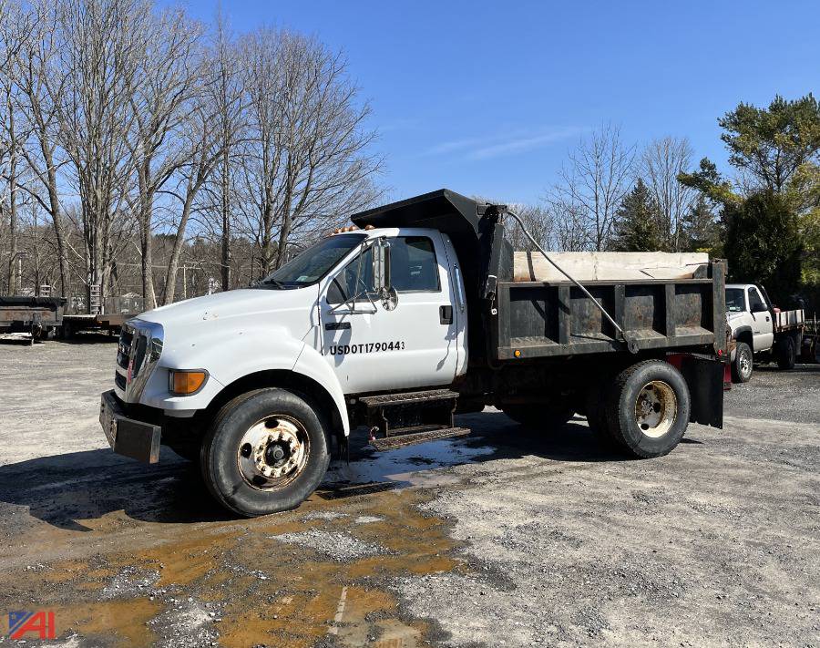 SOLD - 2005 Ford F-750 Other Equipment Trucks | Tractor Zoom
