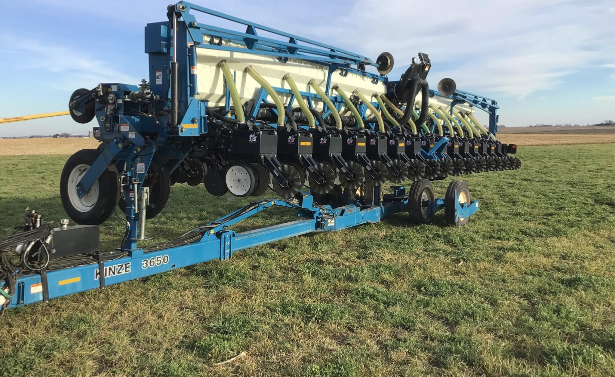2006 Kinze 3650 Planting Planters for Sale | Tractor Zoom