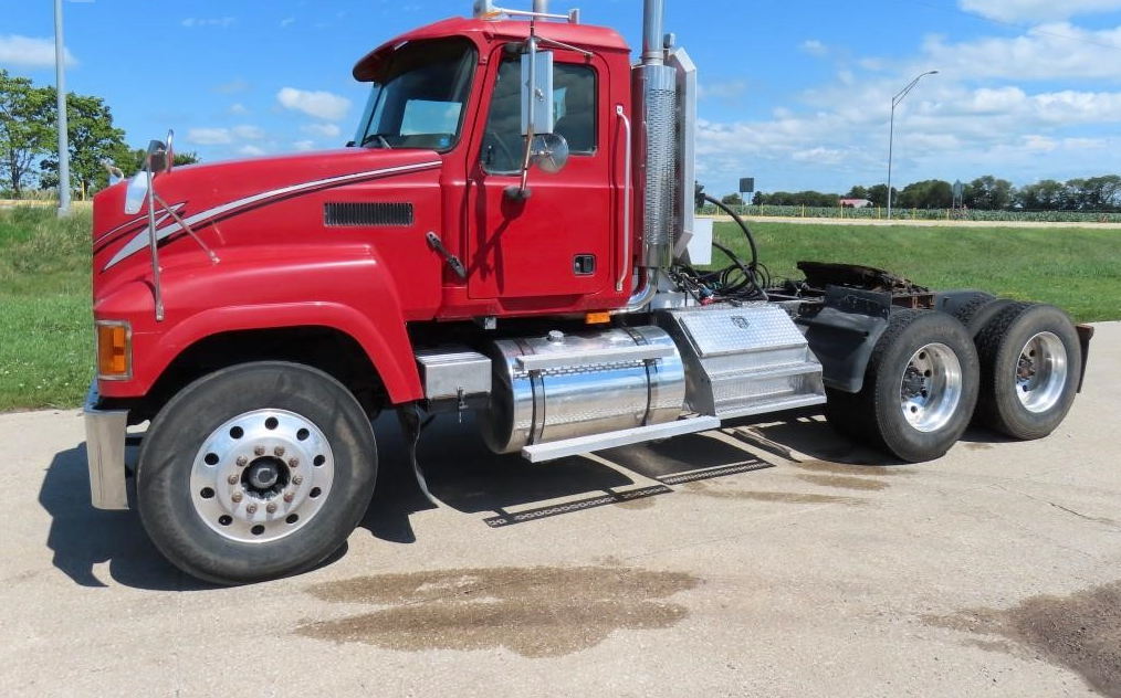 2006 Mack CHN613 Other Equipment Trucks for Sale | Tractor Zoom