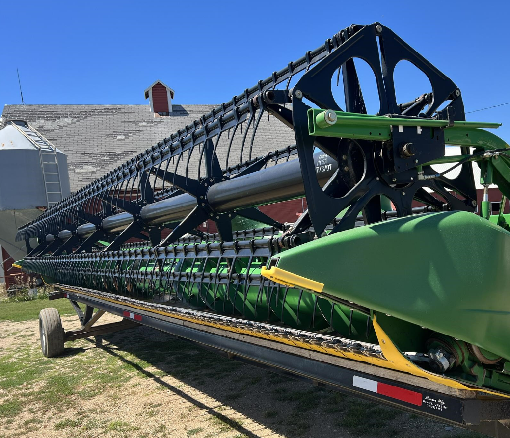 2007 John Deere 630F Harvesting Headers - Platform for Sale | Tractor Zoom