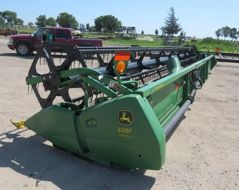 2007 John Deere 635 Harvesting Headers - Platform for Sale | Tractor Zoom