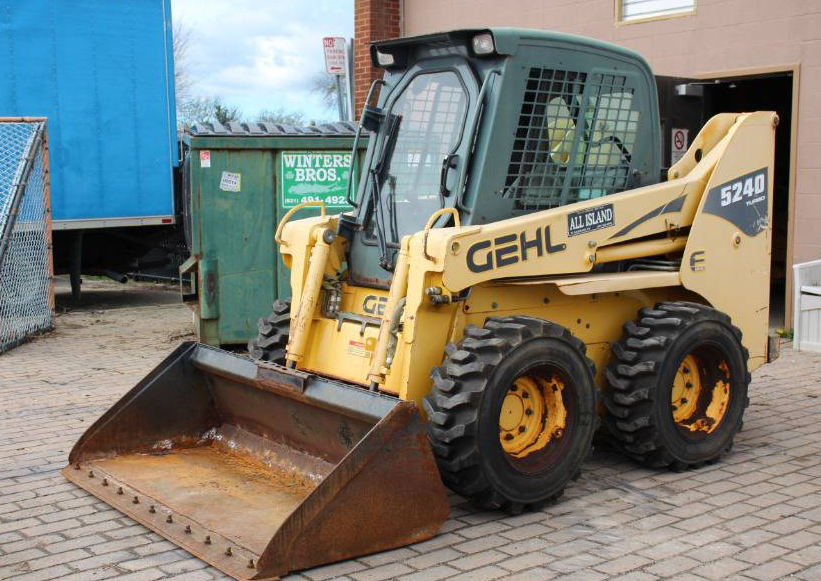 2010 Gehl 5240 Construction For Sale with 1,443 Hrs | Tractor Zoom