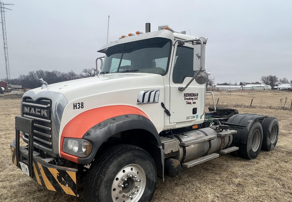 2010 Mack GU713 Other Equipment Trucks for Sale | Tractor Zoom