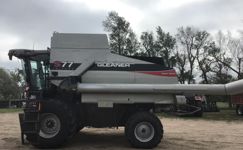 2011 Gleaner S77 Combines Class 7 for Sale | Tractor Zoom