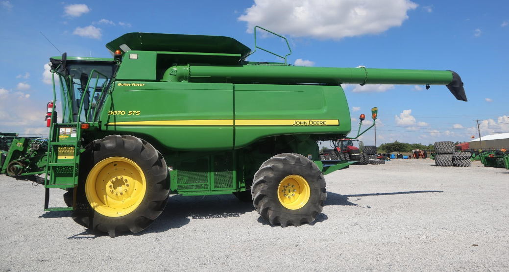 SOLD - 2011 John Deere 9870 STS Combines Class 8 | Tractor Zoom