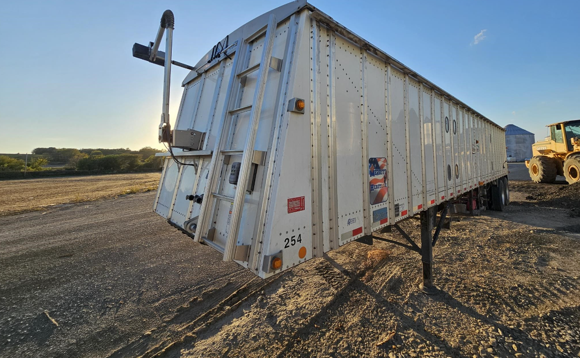 2015 Merritt 386X096X068X2F-X2AXH Ag Trailers Material Handling for ...