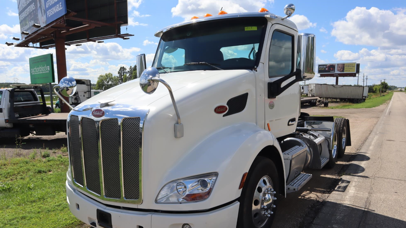 2015 Peterbilt 579 Other Equipment Trucks for Sale | Tractor Zoom