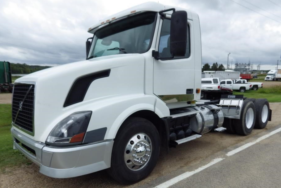 SOLD - 2015 Volvo VNL64T300 Other Equipment Trucks | Tractor Zoom