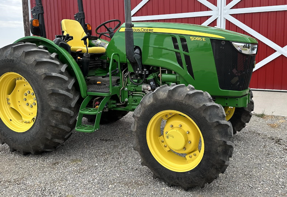 SOLD - 2016 John Deere 5085E Tractors 40 to 99 HP | Tractor Zoom