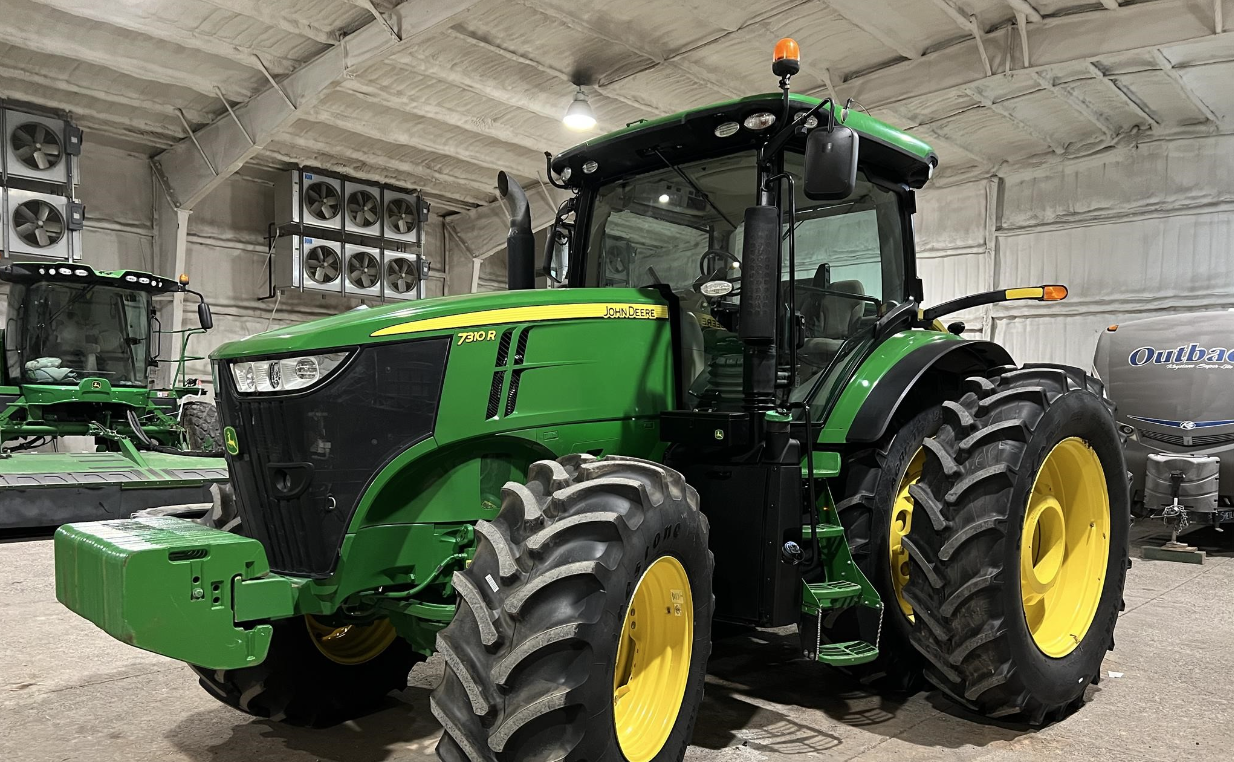 SOLD - 2016 John Deere 7310R Tractors 300 to 424 HP | Tractor Zoom
