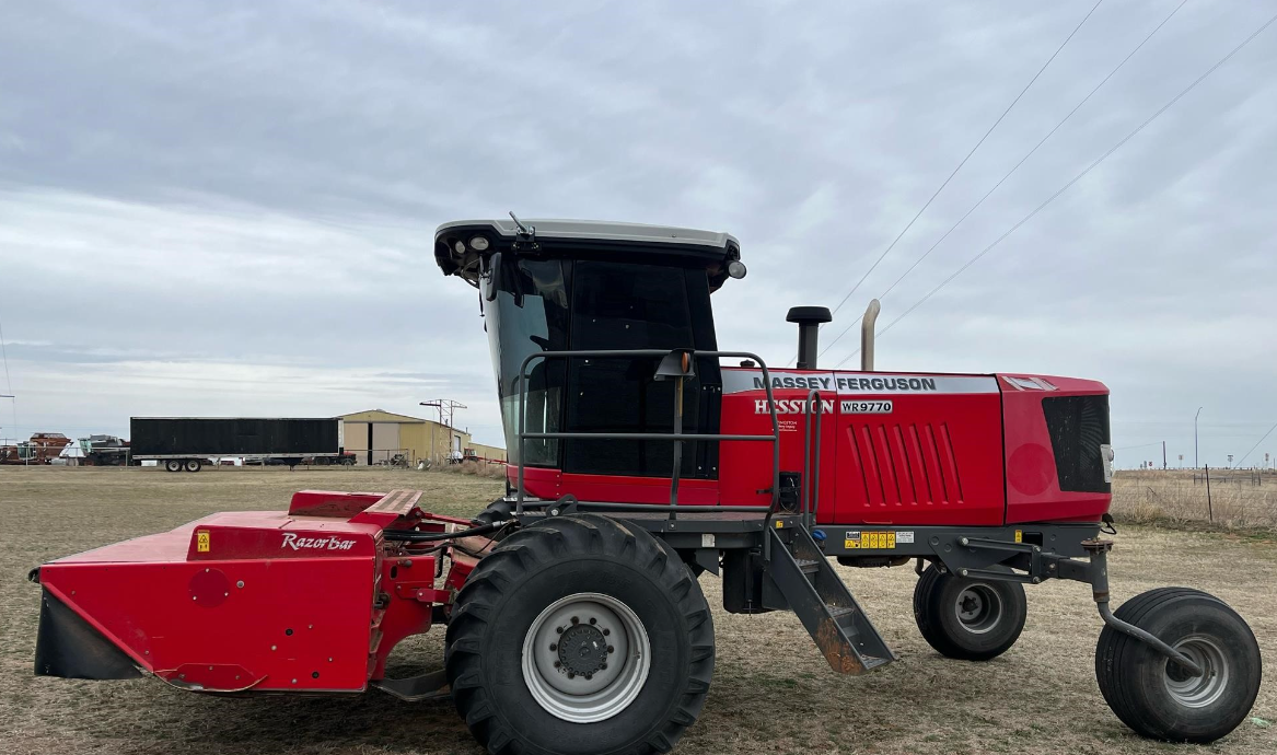 Tractor Zoom - 2016 Massey Ferguson WR9770