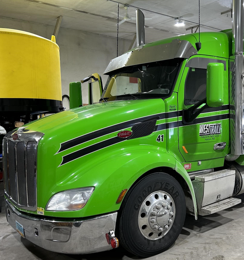 SOLD - 2016 Peterbilt 579 Other Equipment with 572,000 mi | Tractor Zoom