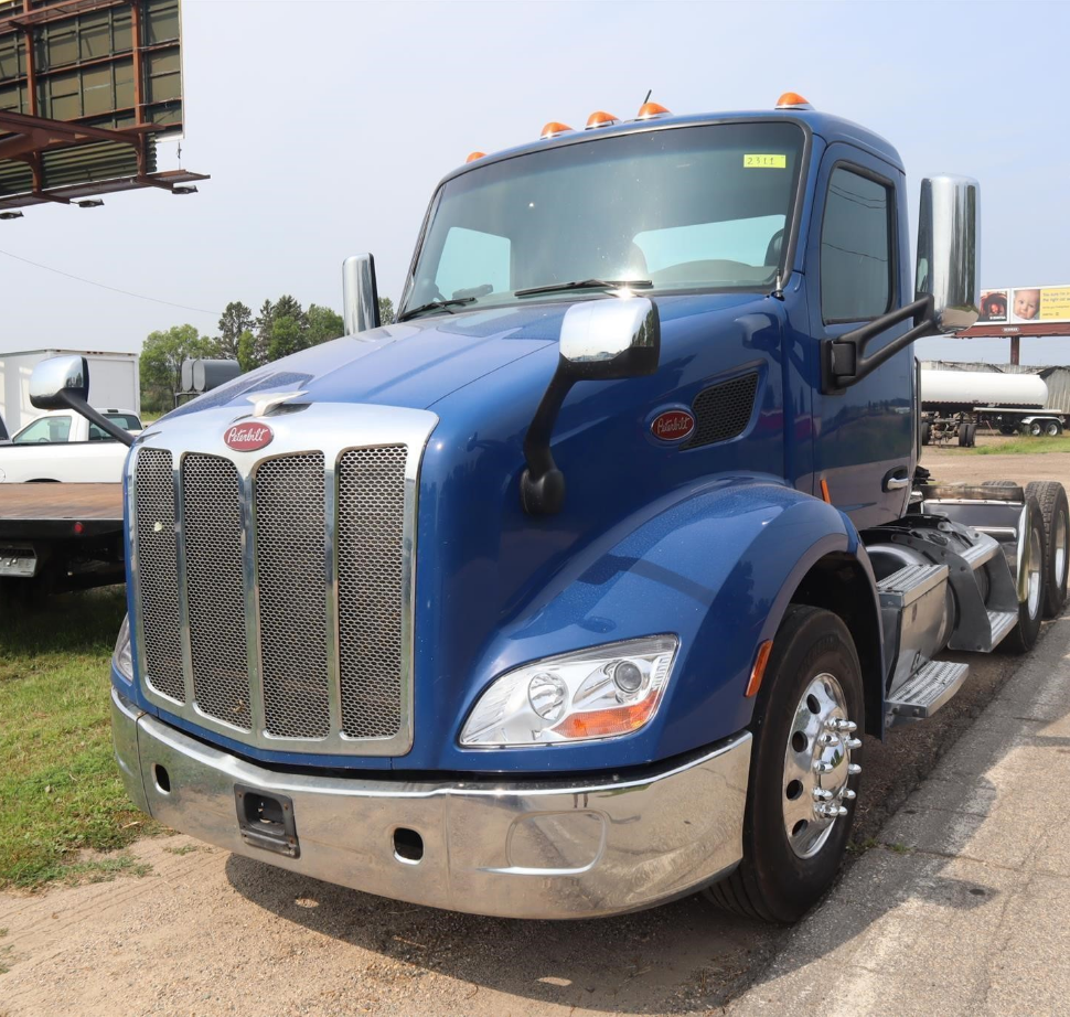 SOLD - 2016 Peterbilt 579 Other Equipment Trucks | Tractor Zoom