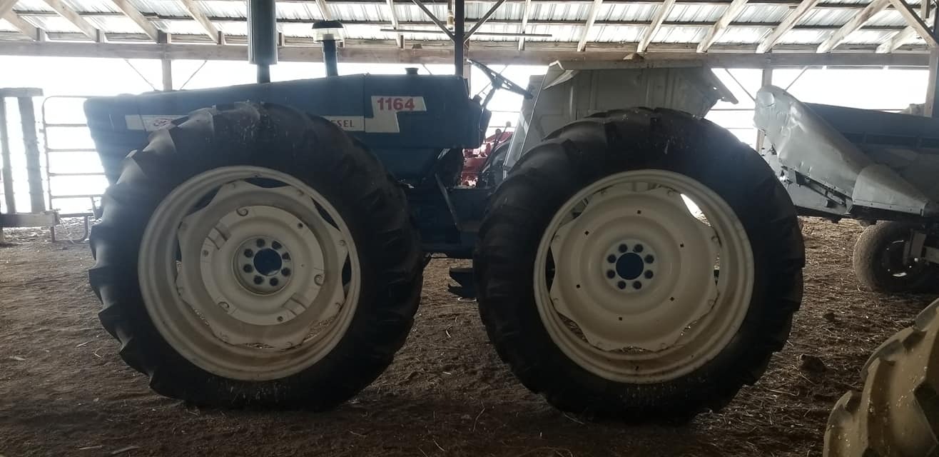 County 1164 Tractors 100 to 174 HP for Sale | Tractor Zoom