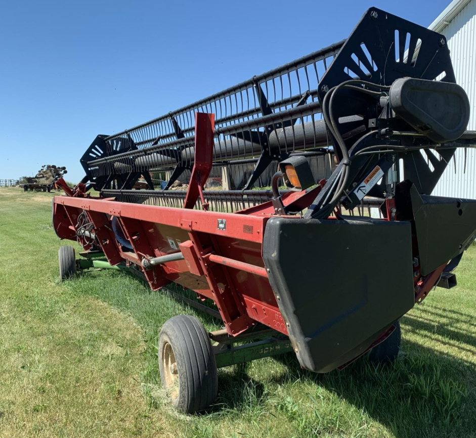 SOLD - Case IH 1020 Harvesting Headers - Platform | Tractor Zoom