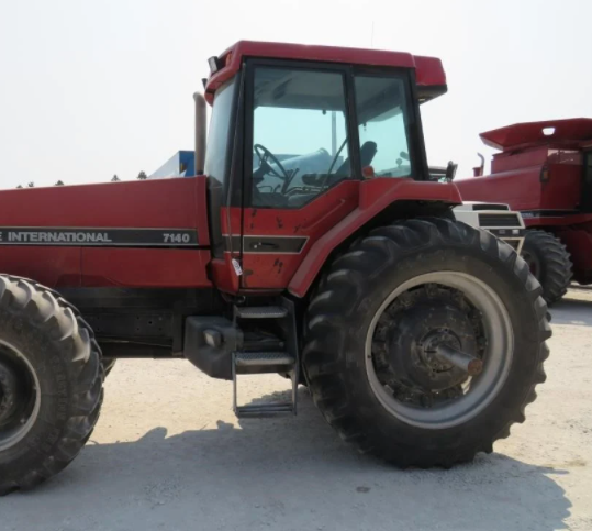 SOLD - Case IH 7140 Tractors 175 to 299 HP | Tractor Zoom