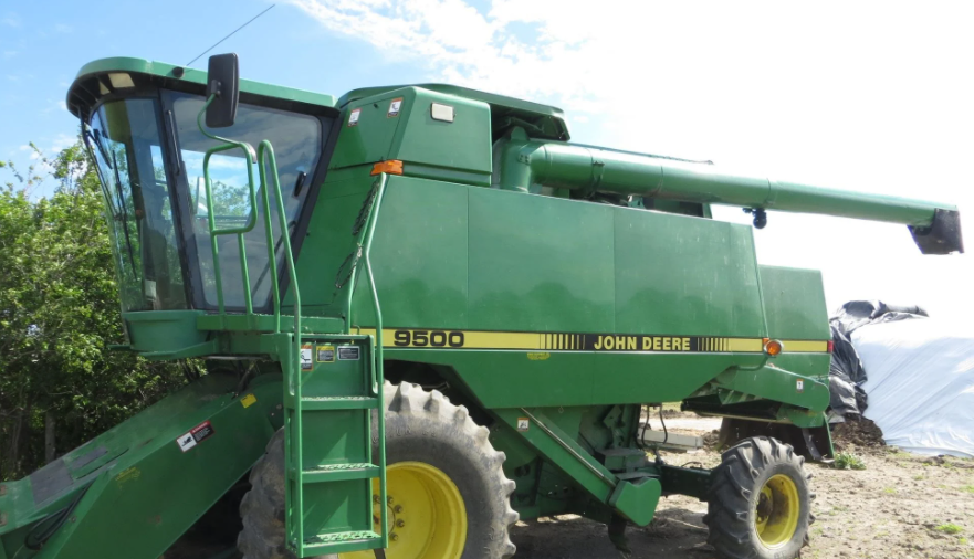 1995 John Deere 9500 Combines Class 5 for Sale | Tractor Zoom