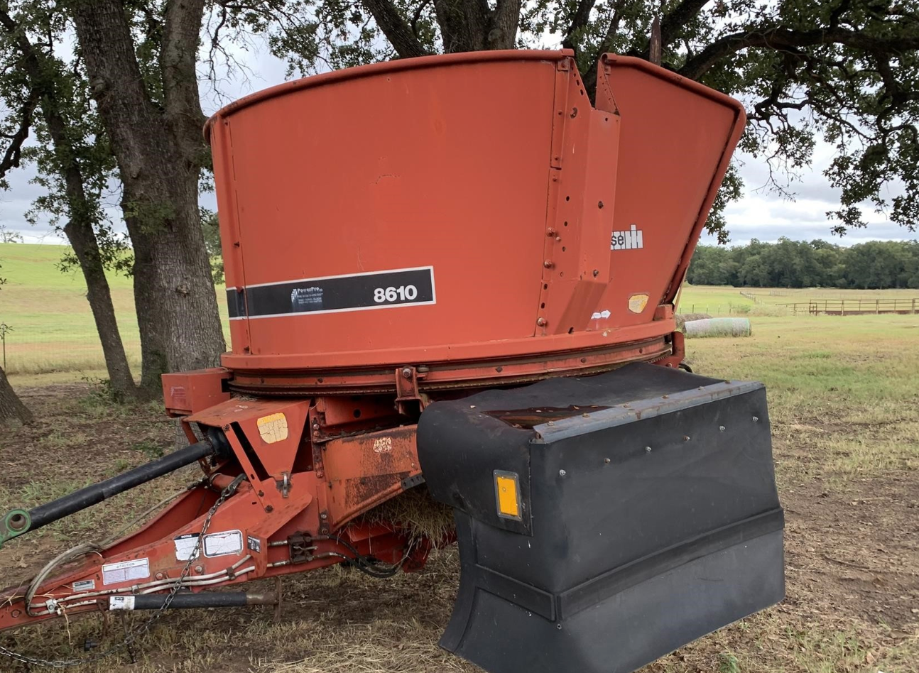 Case IH 8610 Hay and Forage Bale Processors for Sale | Tractor Zoom